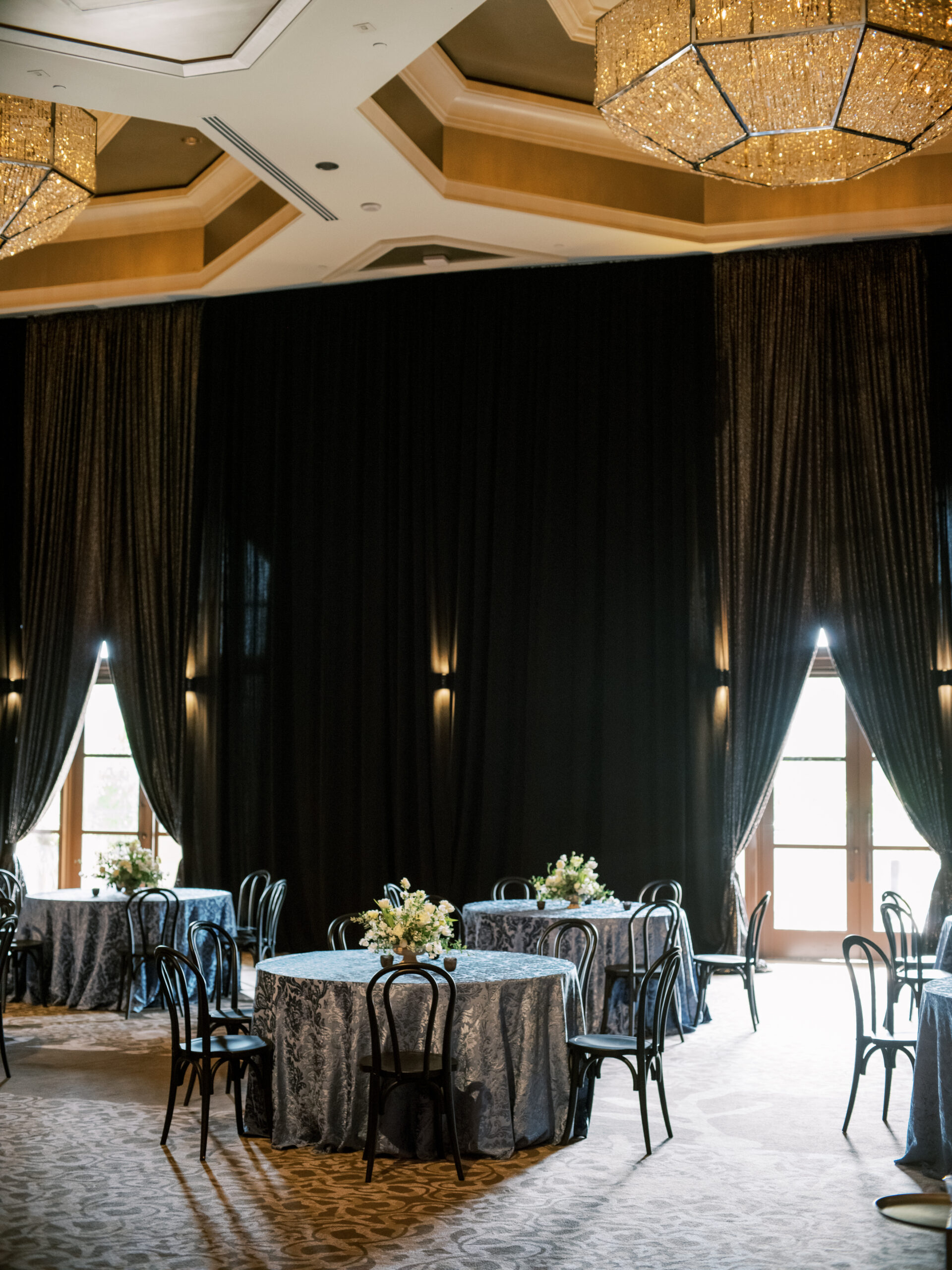 The Reception: Cocktail vs Seated Dinner - Jennifer Buono Events